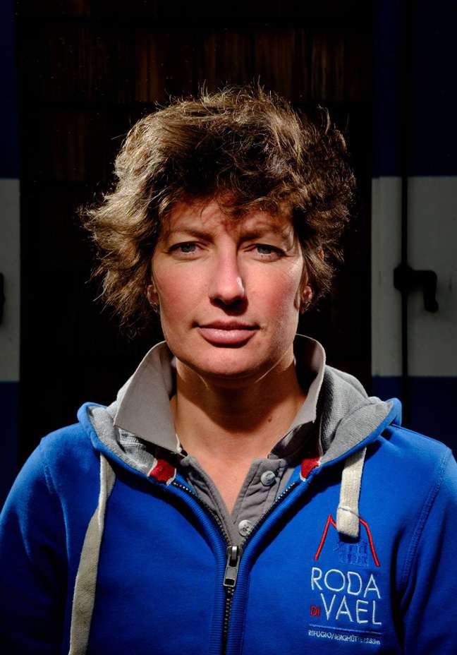 Roberta Silva a cef refugisć - La Usc di Ladins - Plata dla Union ...