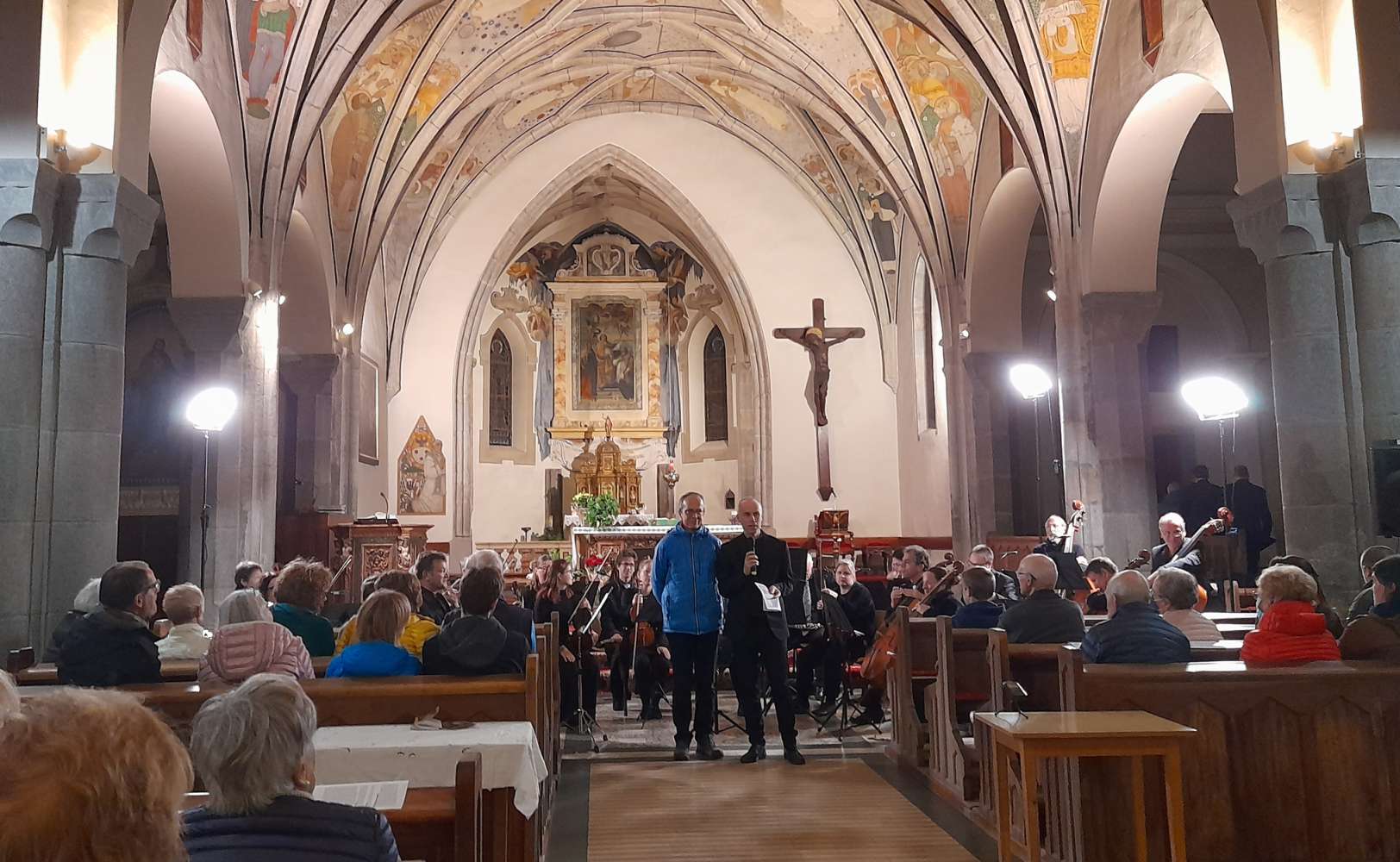 Te Sèn Vile à ressonà la notes e la paroles ladines de Verginia - La ...