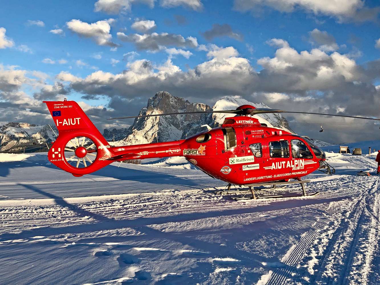 Nutizies dal Aiut Alpin Dolomites - La Usc di Ladins - Plata dla Union ...