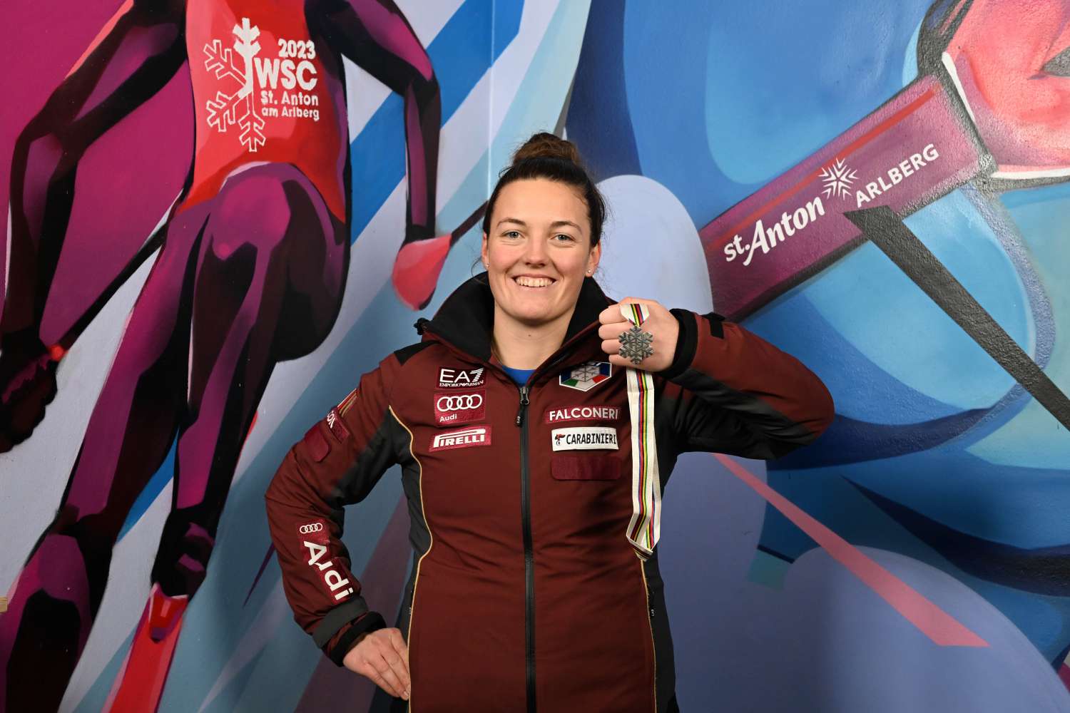 Vicky d'arjënt - La Usc di Ladins - Plata dla Union Generela di Ladins ...