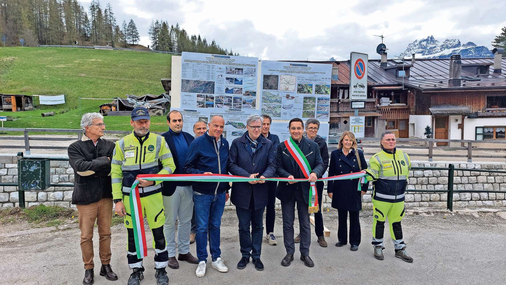 Cantiere su ra Begontina par na val pi segura - La Usc di Ladins ...