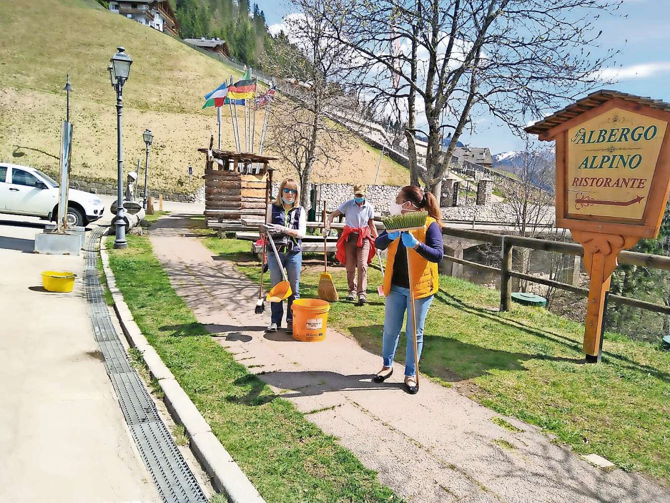 La Plié florida, ma ntel rest de la val? - La Usc di Ladins - Plata dla ...